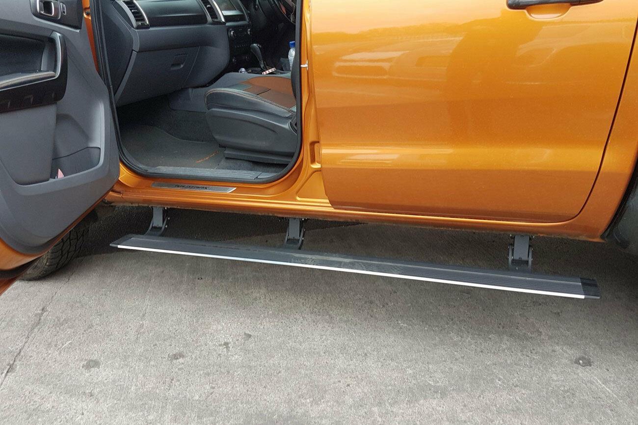 Ford Ranger T6/T7/T8 Eagle1 Electric Side Steps - Eagle 4x4